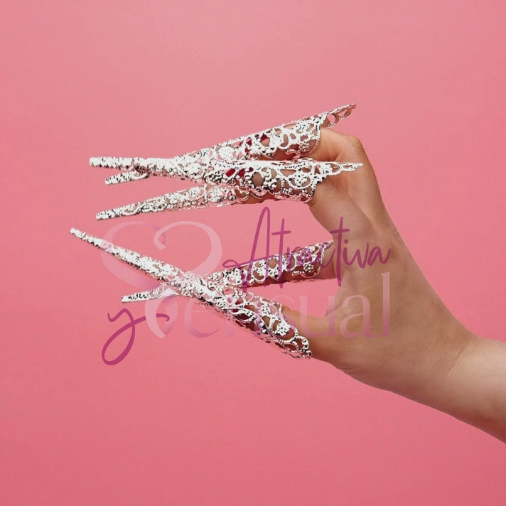 Sensory fingertips – Angelica Ochoa